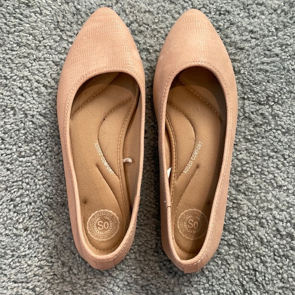 SO | Shoes | Womens Tan Flatsdress Shoes | Poshmark